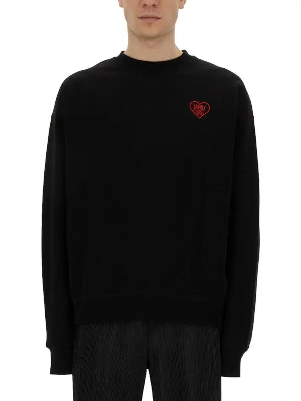 FAMILY FIRST Oversized Sweatshirt With Heart - Black