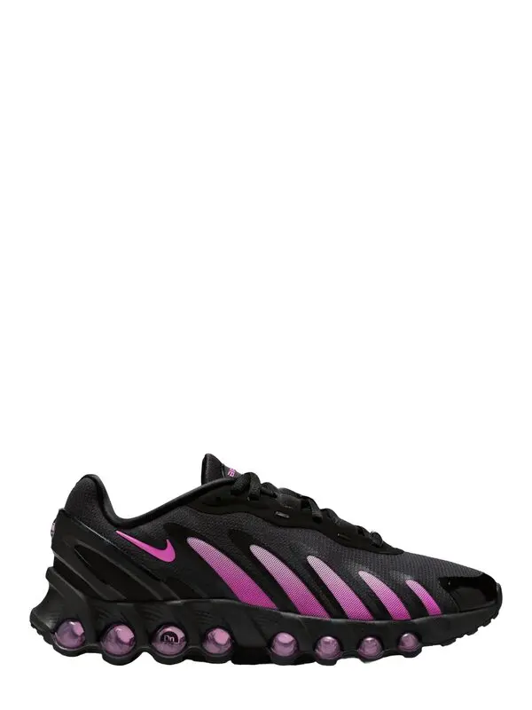 Nike Low Top Lace Up Running Sneaker - Black