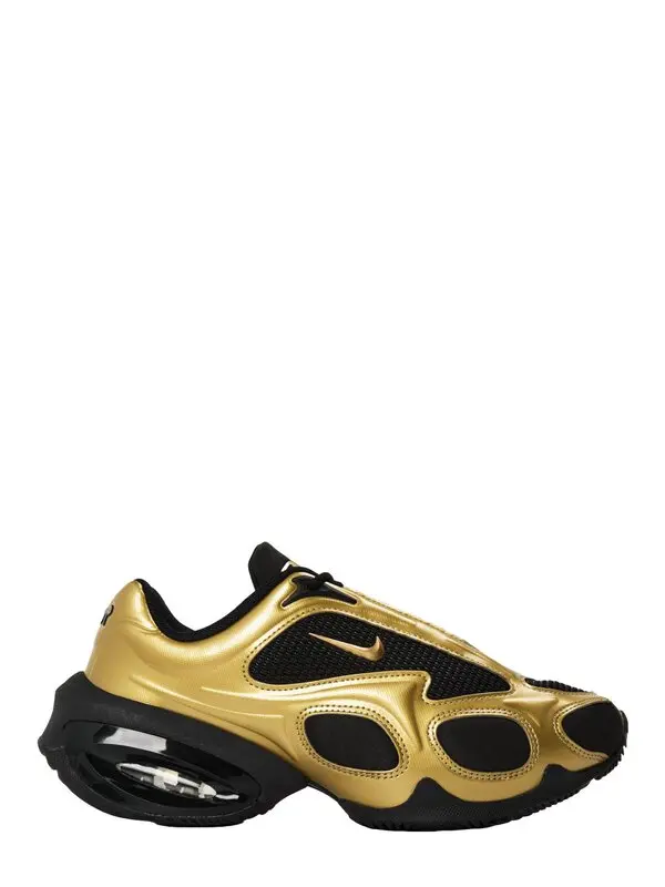 Nike Low Top Lace Up Sneakers - Black
