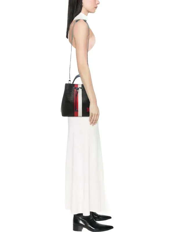 LOUIS VUITTON Epi Leather Neonoe Mm Bucket Bag - Black
