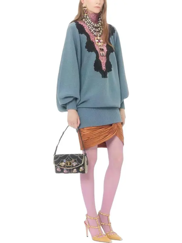 Valentino Garavani Small Embroidered Shoulder Bag - Black