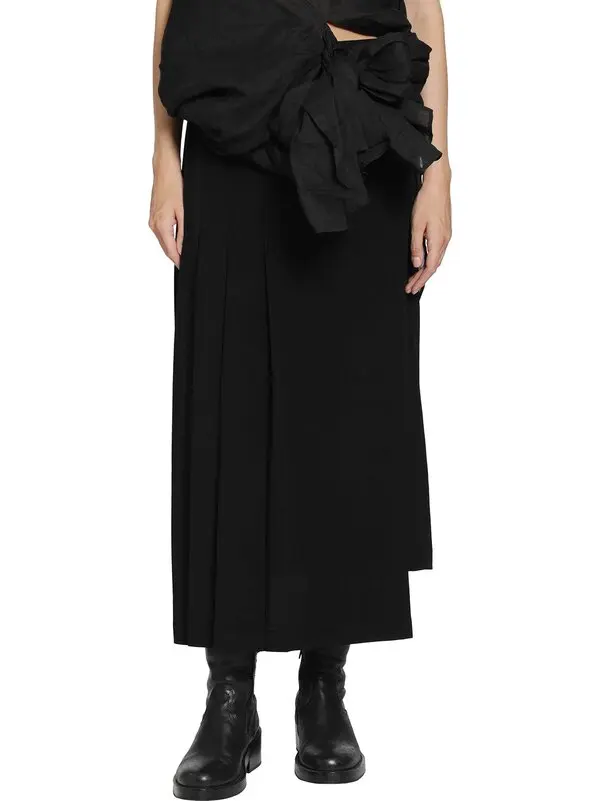 Yohji Yamamoto Pleated Wrap Skirt In Crepe De Chine - Black
