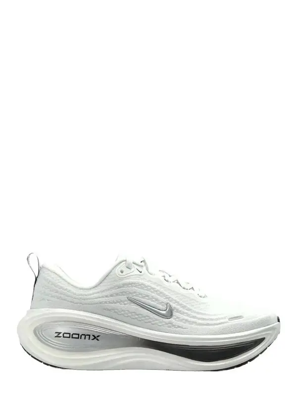 Nike Vomero Plus Sneakers - White