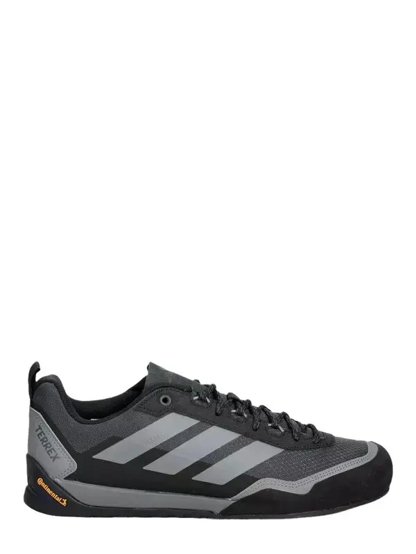 Adidas Skychaser Solo Approach Sneakers - Black