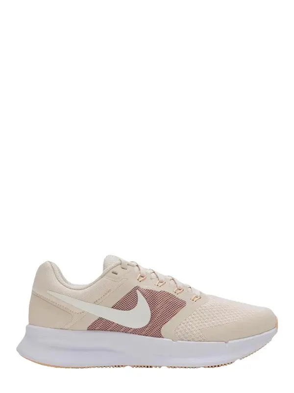 Nike Wmns Run Swift 3 Sneakers - Tan