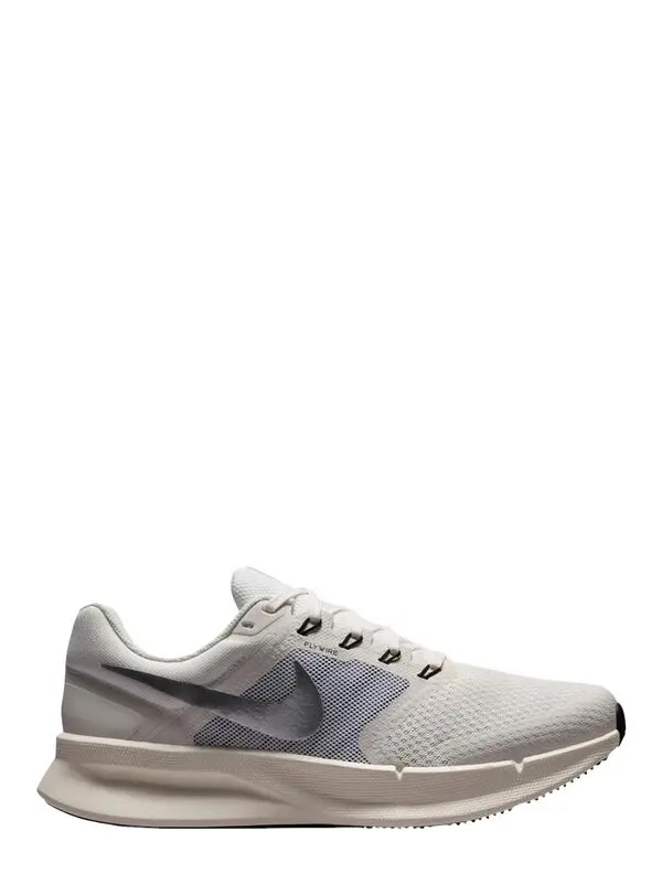 Nike Wmns Run Swift 3 Athletic Sneakers - Tan