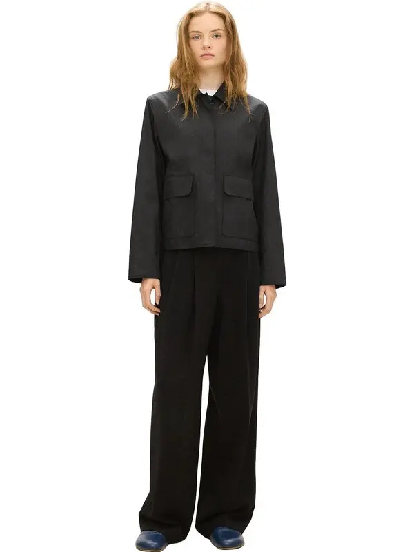Theory Boxy Patch Pocket Jacket In Trench Cotton - Black