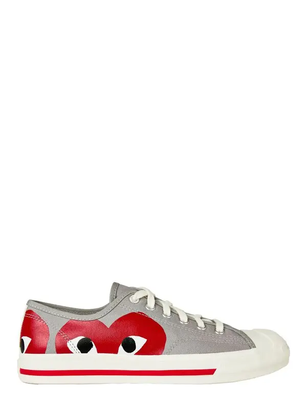 Play Comme Des Garcon X Converse Low Top Sneakers - Red