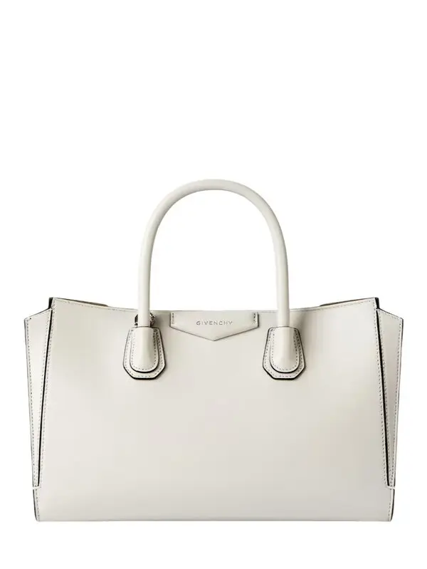 Givenchy Small Antigona Catchall Bag In Shiny Grained Leather - Chalk