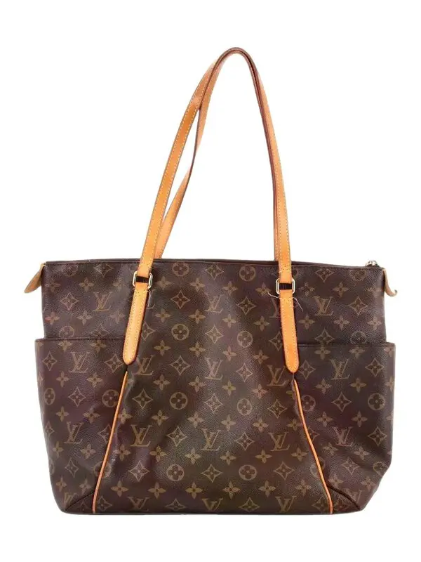LOUIS VUITTON Monogram Canvas Gm Shoulder Bag - Brown