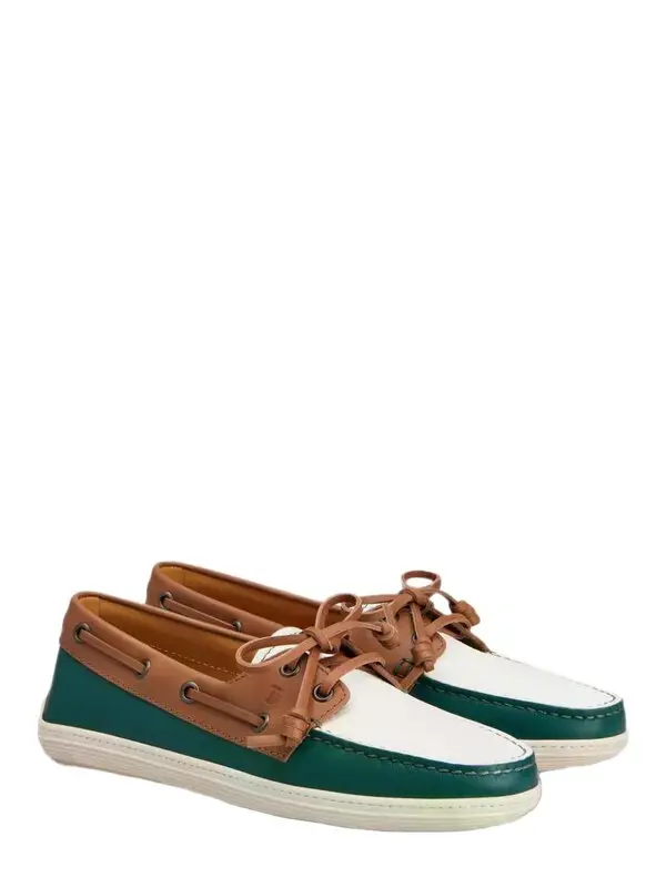 TOD'S Leather Boat Shoes With Embossed Detailing - Green