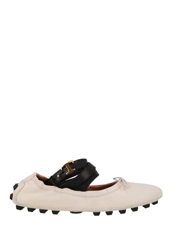 TOD'S Timeless Gommino Ballet Flats With Ankle Strap - Neutrals