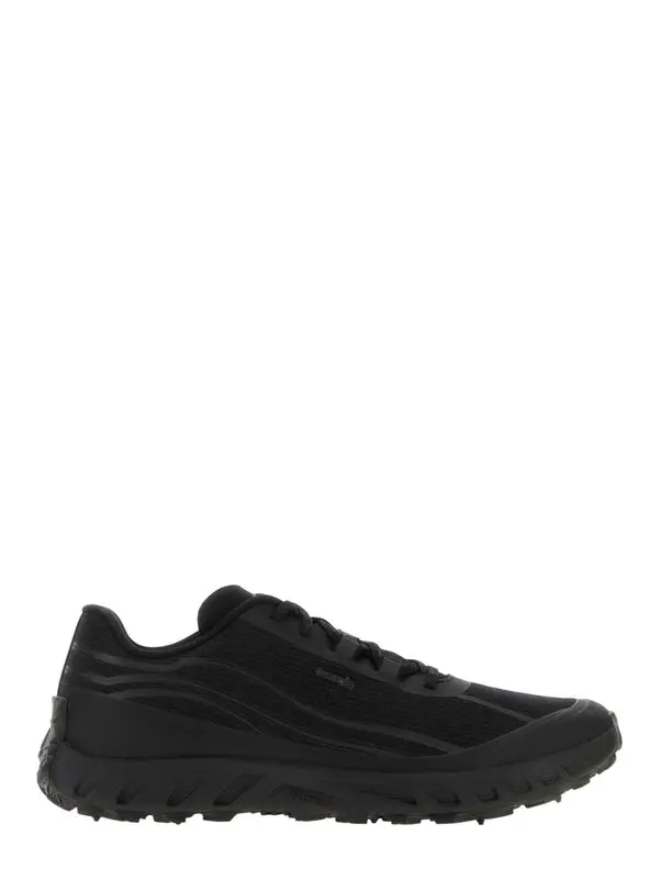 NORDA 002 Canvas Sneakers - Black