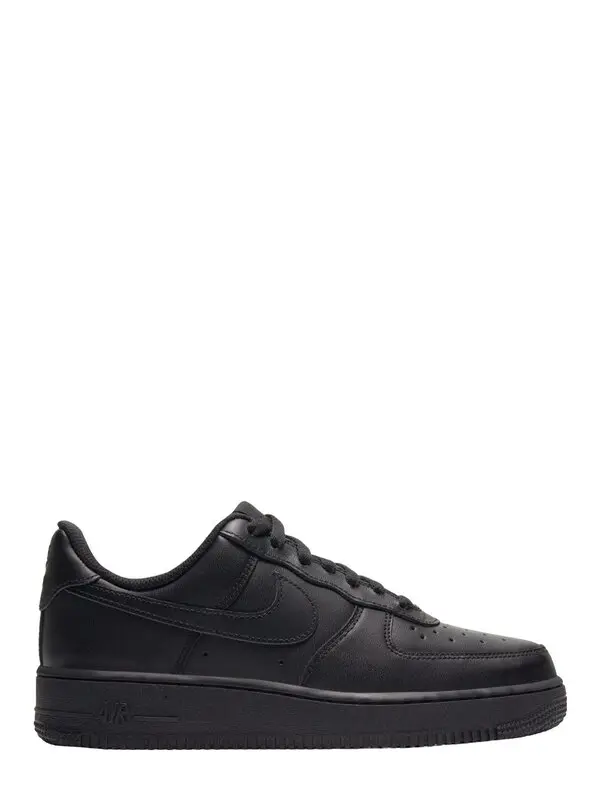Nike Chunky Sole Sneakers With Lace-up Closure - Black