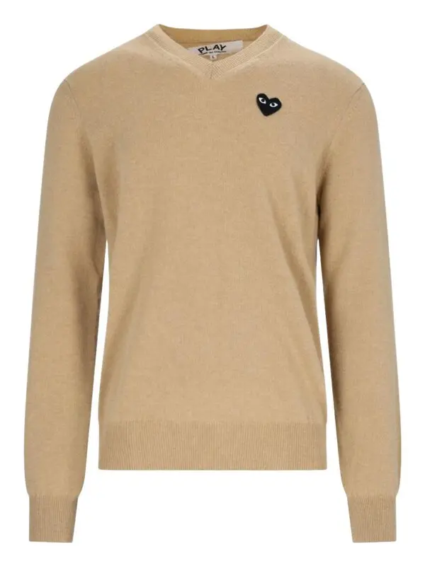 Play Comme Des Garcon V-neck Jumper With Heart Applique - Nude