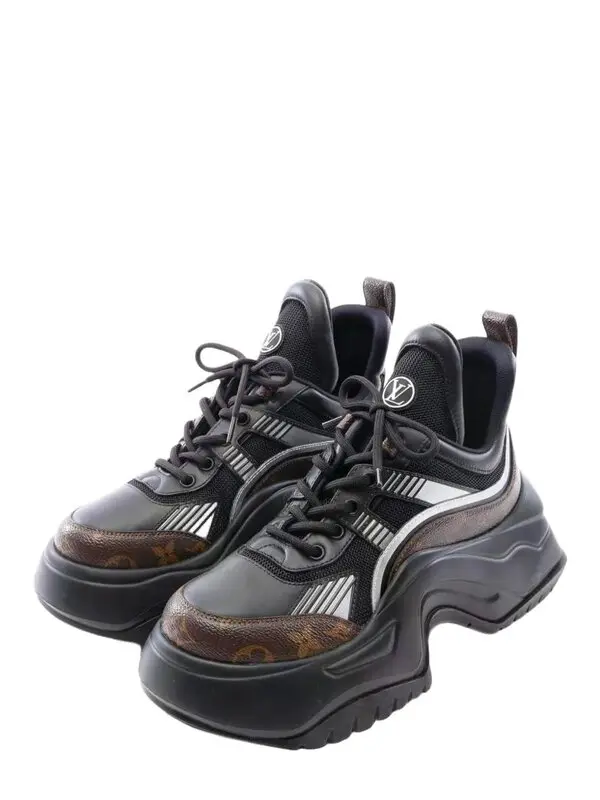 LOUIS VUITTON Archlight 2.0 Monogram Sneakers - Black