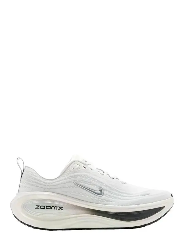 Nike Vomero Plus Sneakers - White