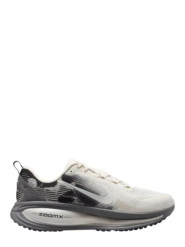 Nike Vomero 18 Athletic Sneakers - White