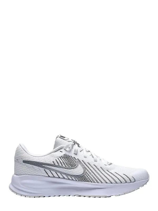 Nike Athletic Lace-up Sneakers - Black