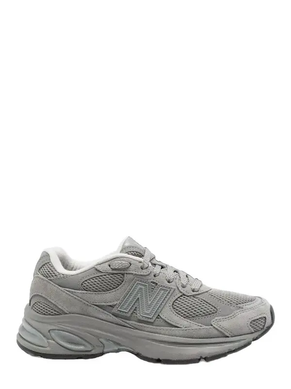 NEW BALANCE Logo Patch Panelled Sneakers - Grey