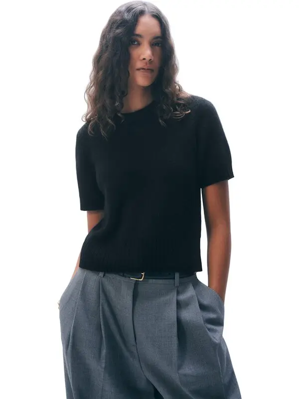 WHITE & WARREN Cashmere Featherweight T-shirt Sweater - Black