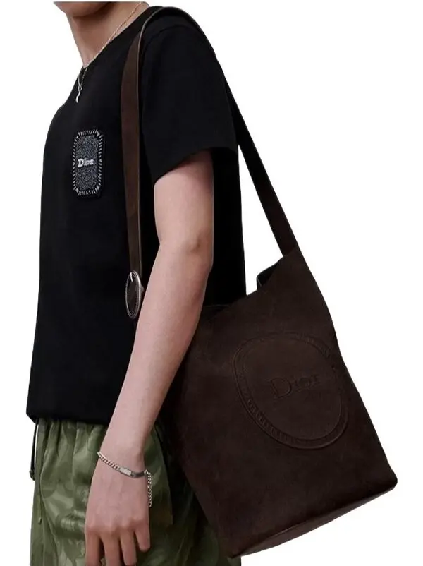 Dior Jett Médaillon Bucket Bag - Brown