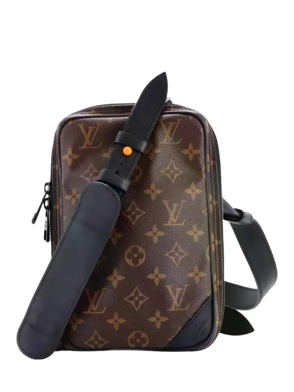 LOUIS VUITTON Monogram Canvas Utility Side Bag - Brown