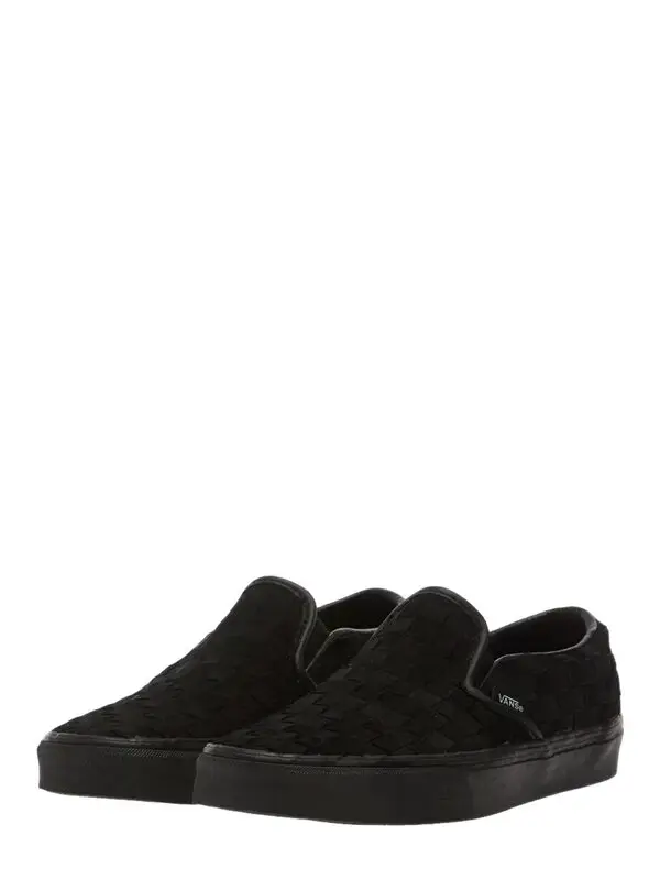 VANS Classic Slip-on Sneakers - Black