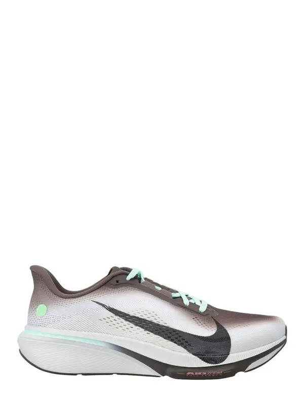 Nike Low-top Technical Mesh Trainers With Cushioned Sole - Grey