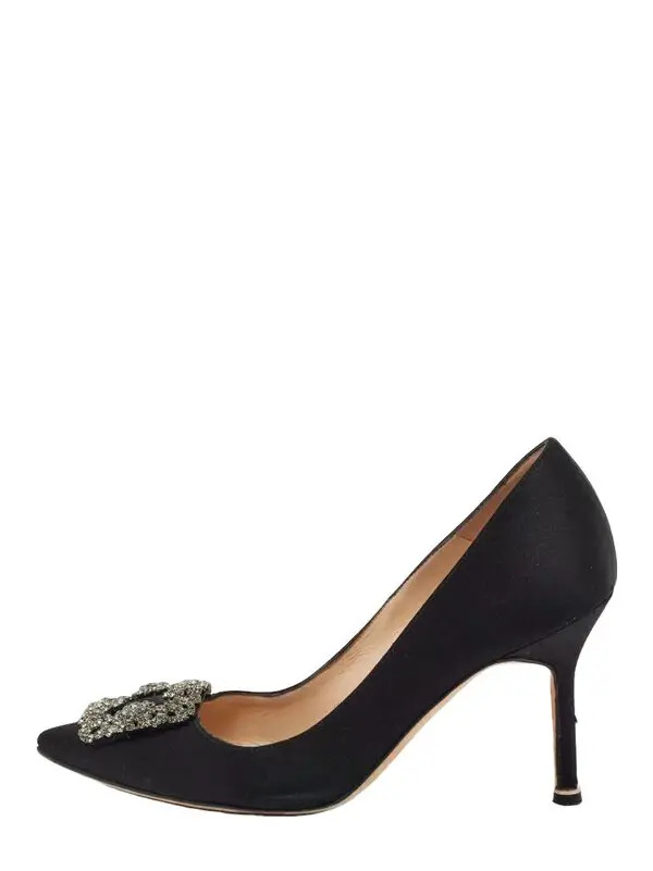 Manolo Blahnik Hangisi Embellished Pumps - Black