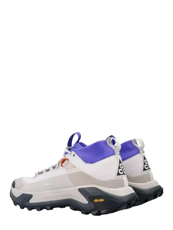 Nike Zegama Hiking Boots - White