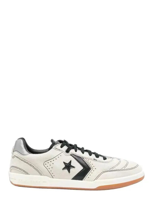 CONVERSE Star Chevron Sneakers - Neutrals