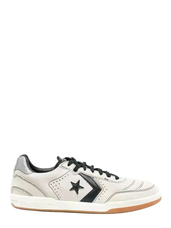 CONVERSE Star Chevron Sneakers - Neutrals