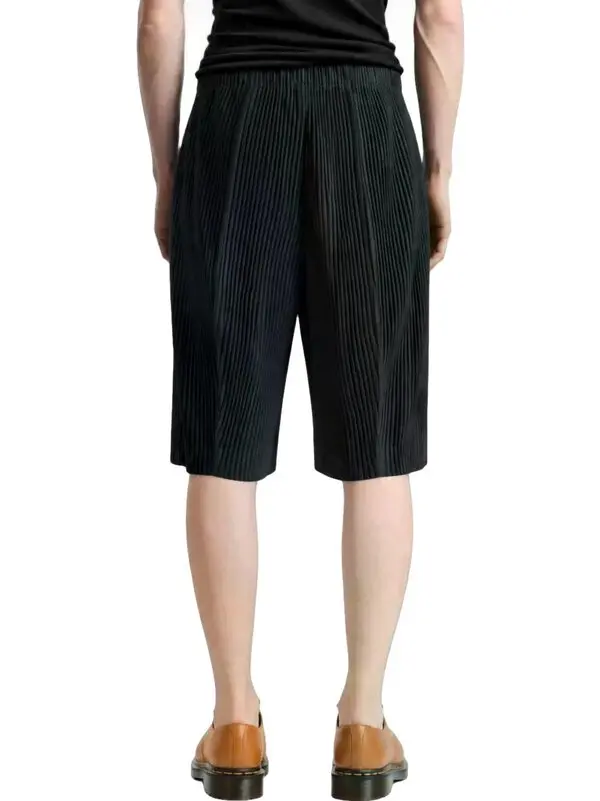 Issey Miyake Pleated Knee Length Shorts - Grey
