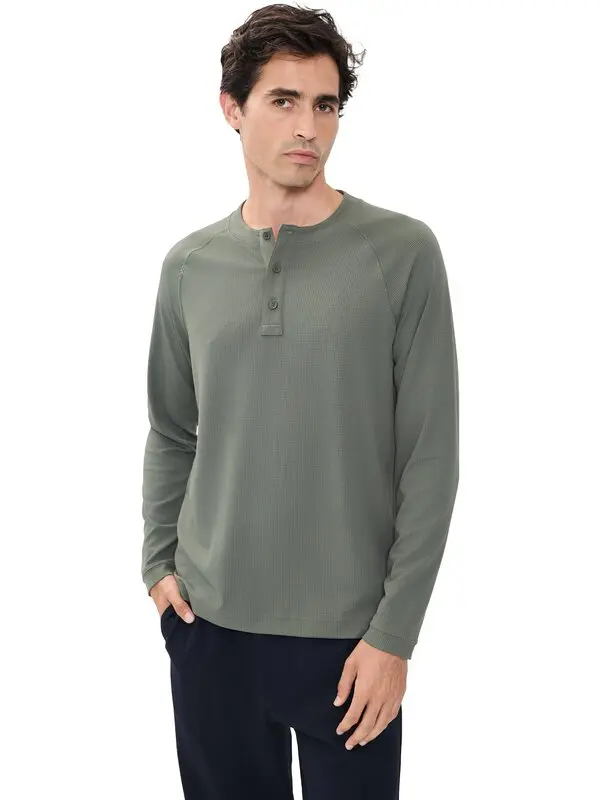 RHONE Waffle Tech Henley - Olive Shadow