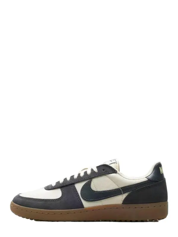 Nike Field General Sneakers - White