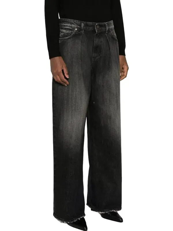 VICOLO Pleated Acid Wash Jeans - Grey