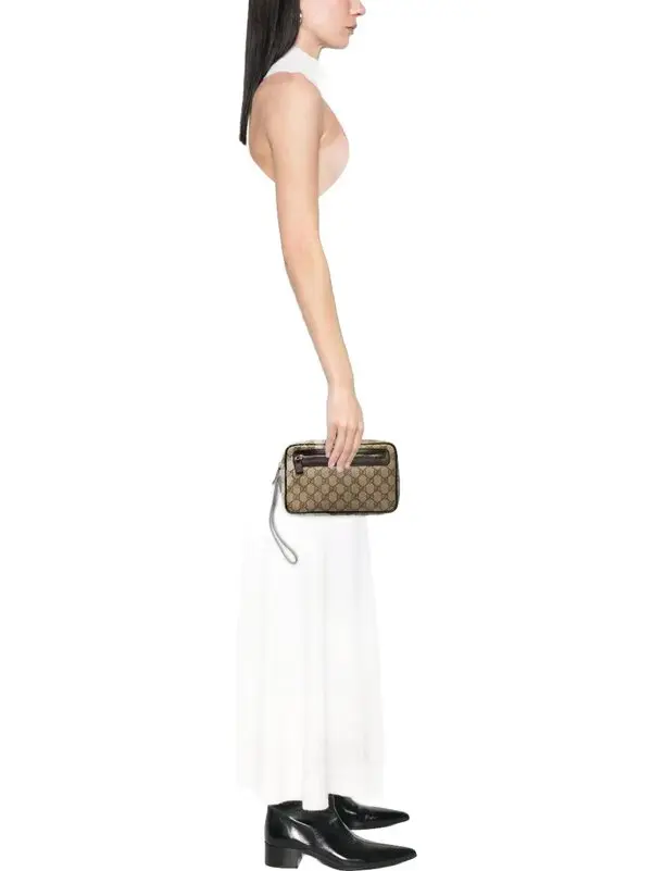 Gucci Gg Supreme Clutch Bag - Neutrals