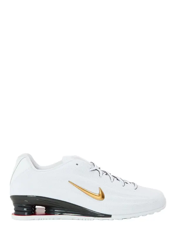 Nike Lace Up Sneakers - No