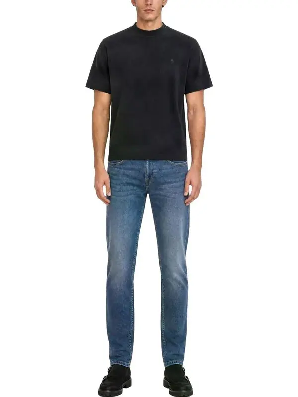 BOSS Logo-embroidered T-shirt - Black