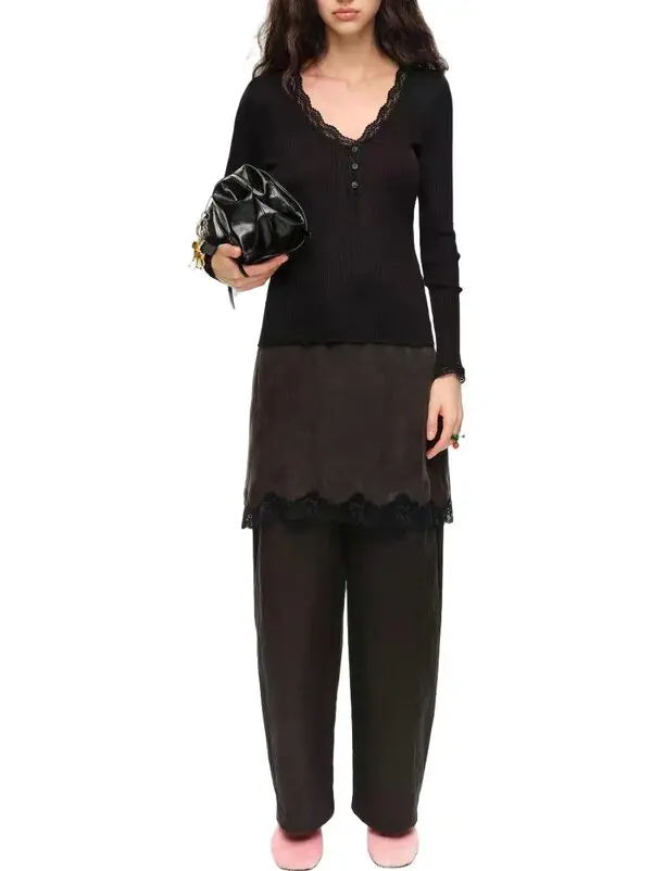 Bimba Y Lola Ribbed V-neck T-shirt With Lace Detail - Black
