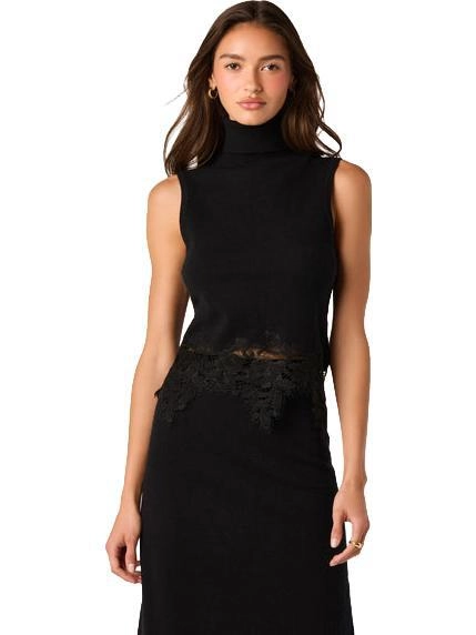Astr The Label Lace-hem Turtleneck Top - Black
