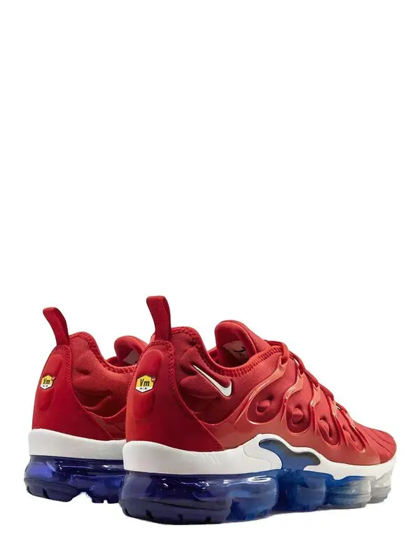 Nike Air Vapormax Plus Sneakers - Red
