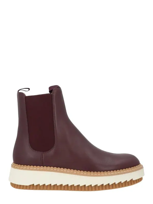 Chloé Plain Leather Chelsea Boots - No