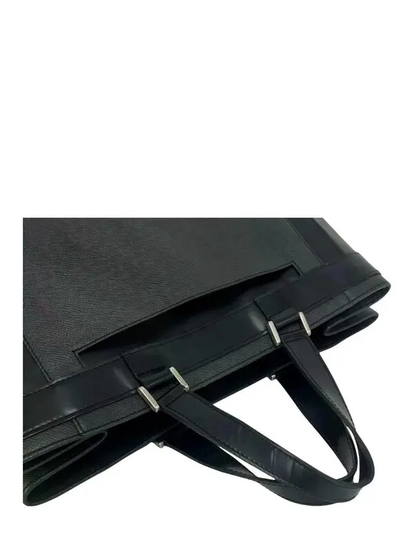 LOUIS VUITTON 2004 Taiga Kasbek Pm Business Bag - Black