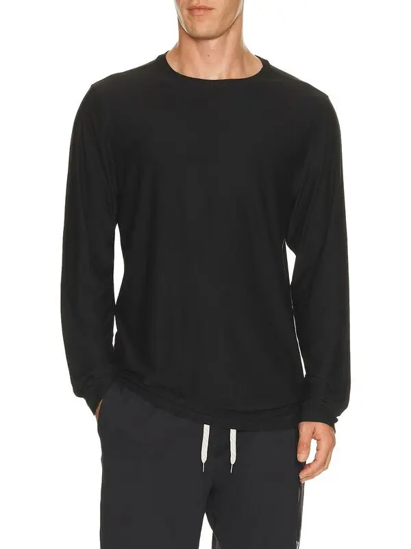 Vuori Long Sleeve Strato Tech Tee - Black