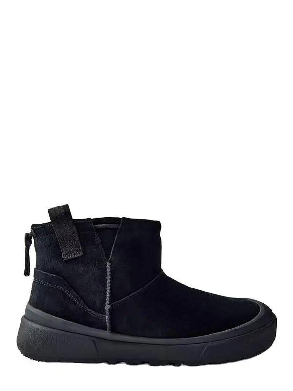 UGG Classic Mini Outpost Boots - Black