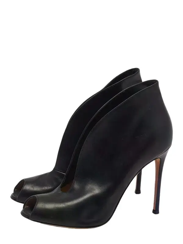 GIANVITO ROSSI Vamp Peep-toe Ankle Boots - Black