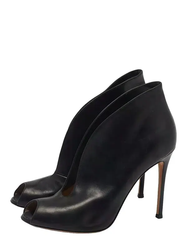 GIANVITO ROSSI Vamp Peep-toe Ankle Boots - Black