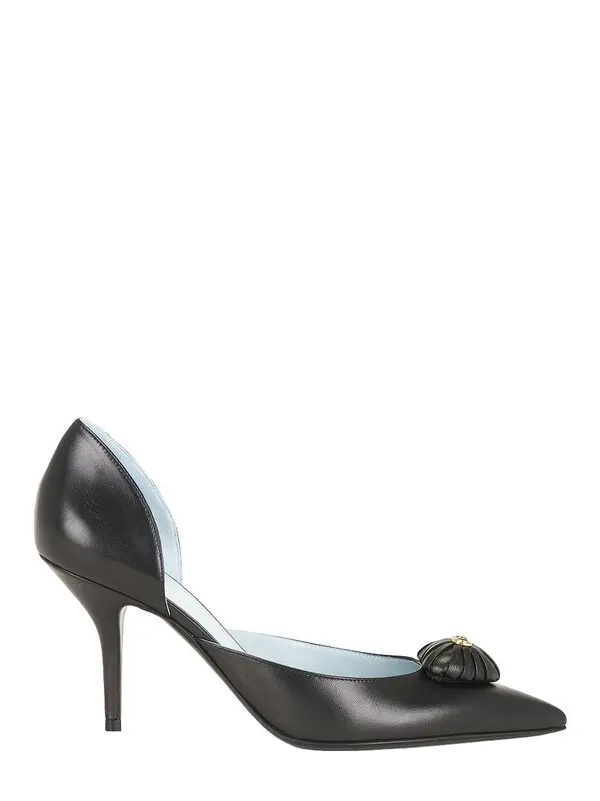 Valentino Garavani Coeur Royal Dorsay Pump In Black - Nero